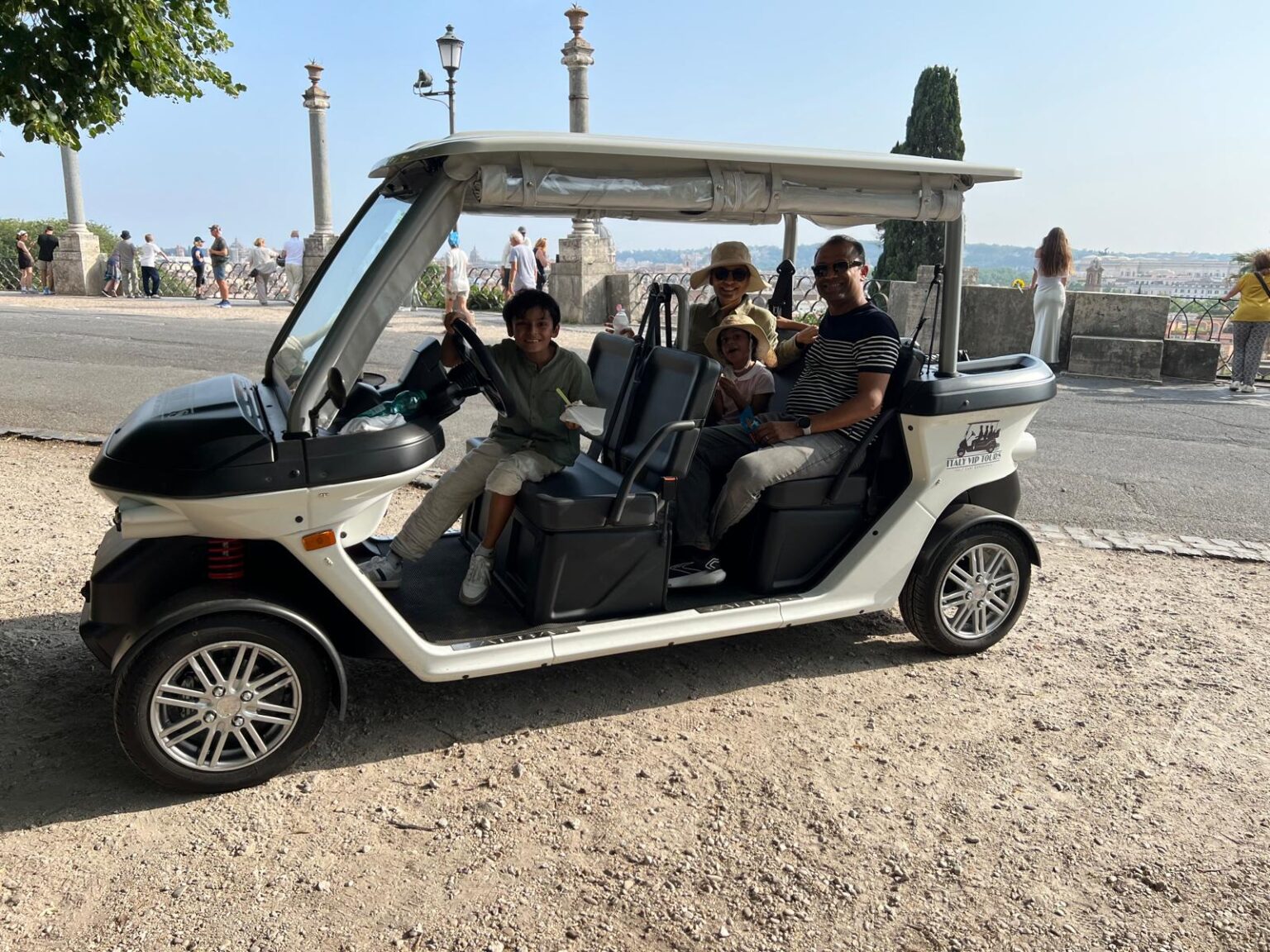 Golf Cart Tours in Rome: Luxury Private Sightseeing